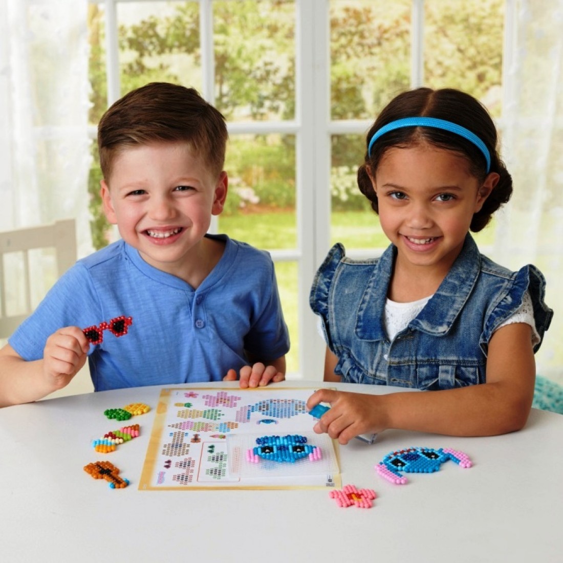 Aquabeads Stitch Keychain Craft Kit